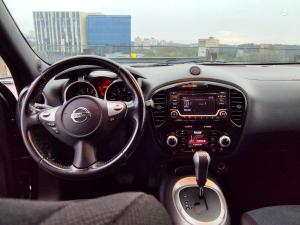 Black Nissan Juke 2015 in Vilnius, with an engine capacity of 1.62 L and mileage of 95 thousand km for 6950 €, photo 11 on AUTOMOTO.COM.LV