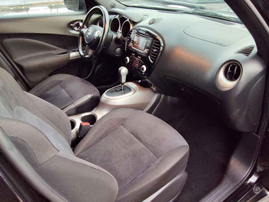 Black Nissan Juke 2015 in Vilnius, with an engine capacity of 1.62 L and mileage of 95 thousand km for 6950 €, photo 15 on AUTOMOTO.COM.LV