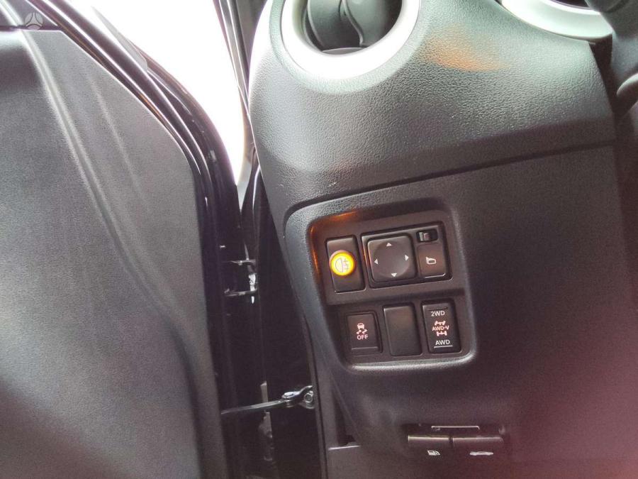 Black Nissan Juke 2015 in Vilnius, with an engine capacity of 1.62 L and mileage of 95 thousand km for 6950 €, photo 24 on AUTOMOTO.COM.LV