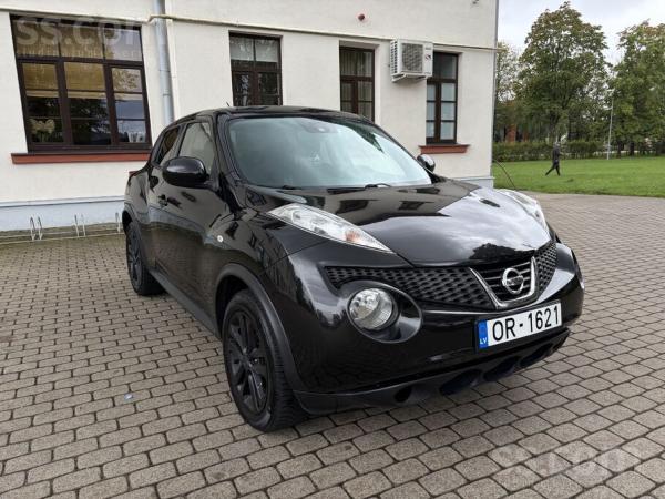 Black Nissan Juke 2012 in Jelgava, with an engine capacity of 1.50 L and mileage of 120 thousand km for 4250 €, photo 1 on AUTOMOTO.COM.LV