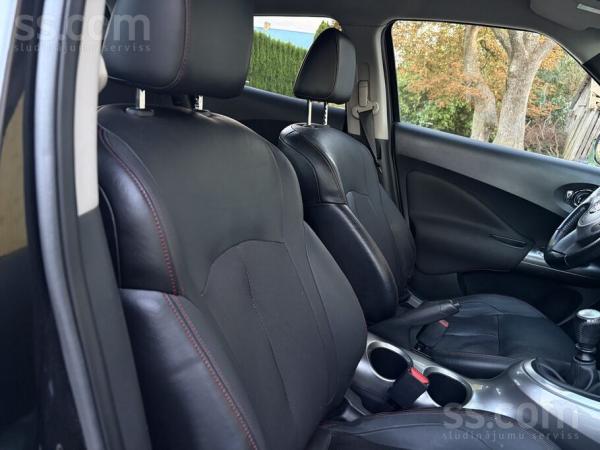 Black Nissan Juke 2012 in Jelgava, with an engine capacity of 1.50 L and mileage of 120 thousand km for 4250 €, photo 8 on AUTOMOTO.COM.LV
