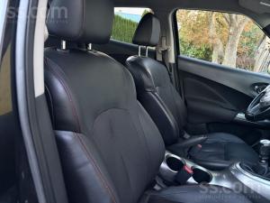 Black Nissan Juke 2012 in Jelgava, with an engine capacity of 1.50 L and mileage of 120 thousand km for 4250 €, photo 8 on AUTOMOTO.COM.LV