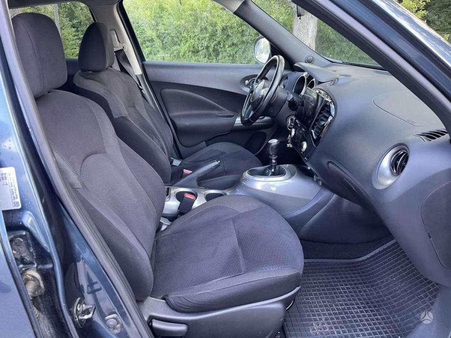 Blue Nissan Juke 2013 in Siauliai, with an engine capacity of 1.46 L and mileage of 240 thousand km for 4300 €, photo 12 on AUTOMOTO.COM.LV