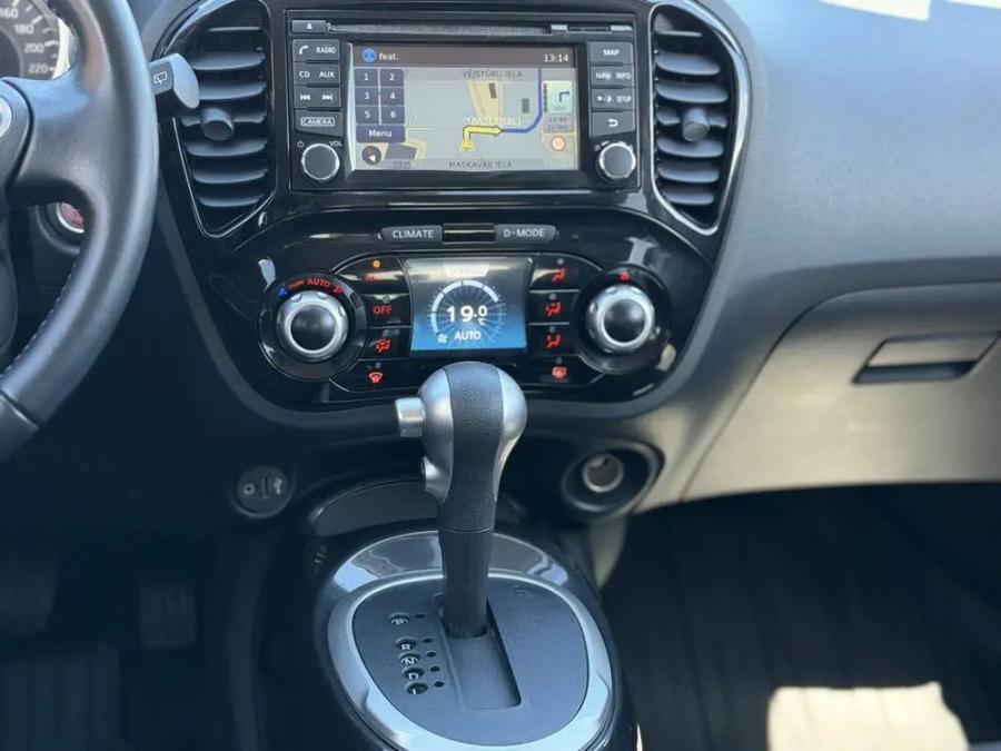 Blue Nissan Juke 2018 in Riga, with an engine capacity of 1.60 L and mileage of 0 thousand km for 8350 €, photo 10 on AUTOMOTO.COM.LV