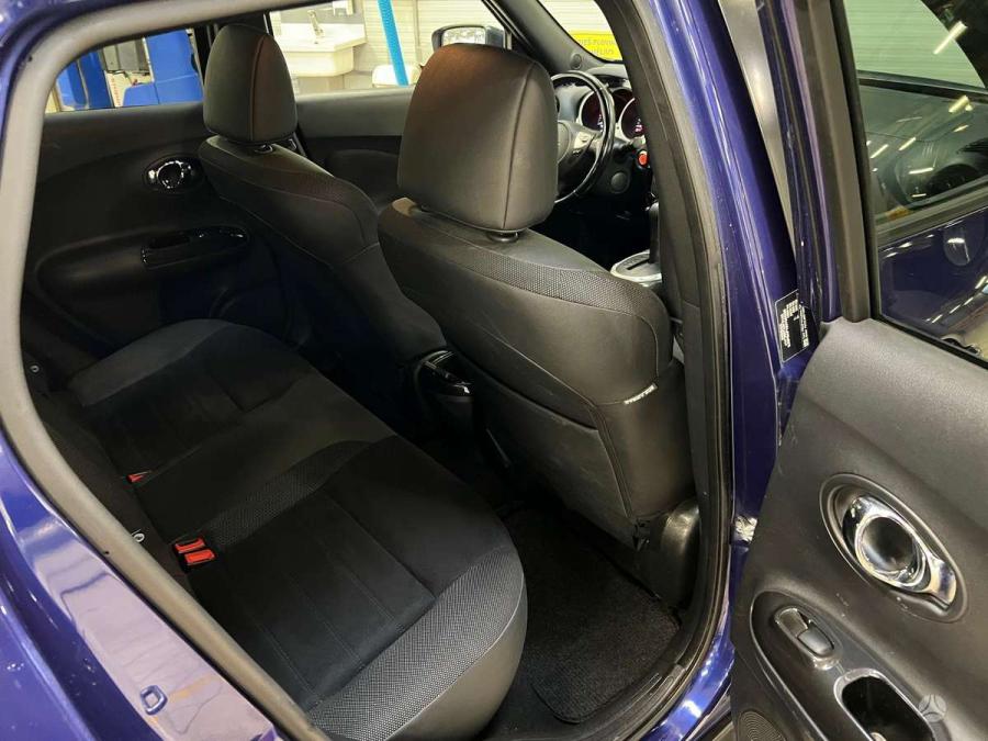 Zils Nissan Juke 2018 Viļņa, ar dzinēja tilpumu 1.60 L un nobraukumu 90 tūkst. km par 7999 €, foto 24 vietnē AUTOMOTO.COM.LV