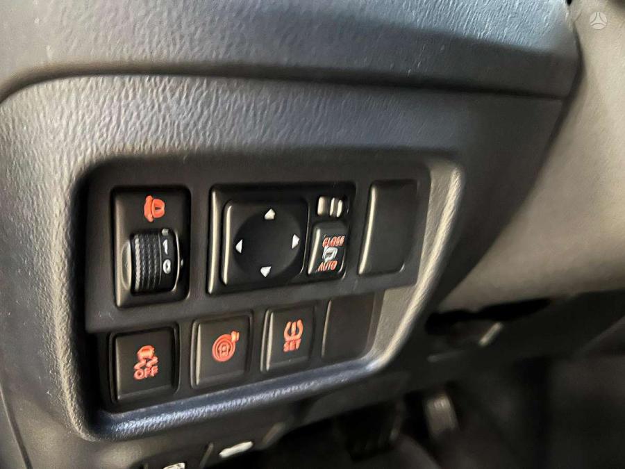 Zils Nissan Juke 2018 Viļņa, ar dzinēja tilpumu 1.60 L un nobraukumu 90 tūkst. km par 7999 €, foto 28 vietnē AUTOMOTO.COM.LV