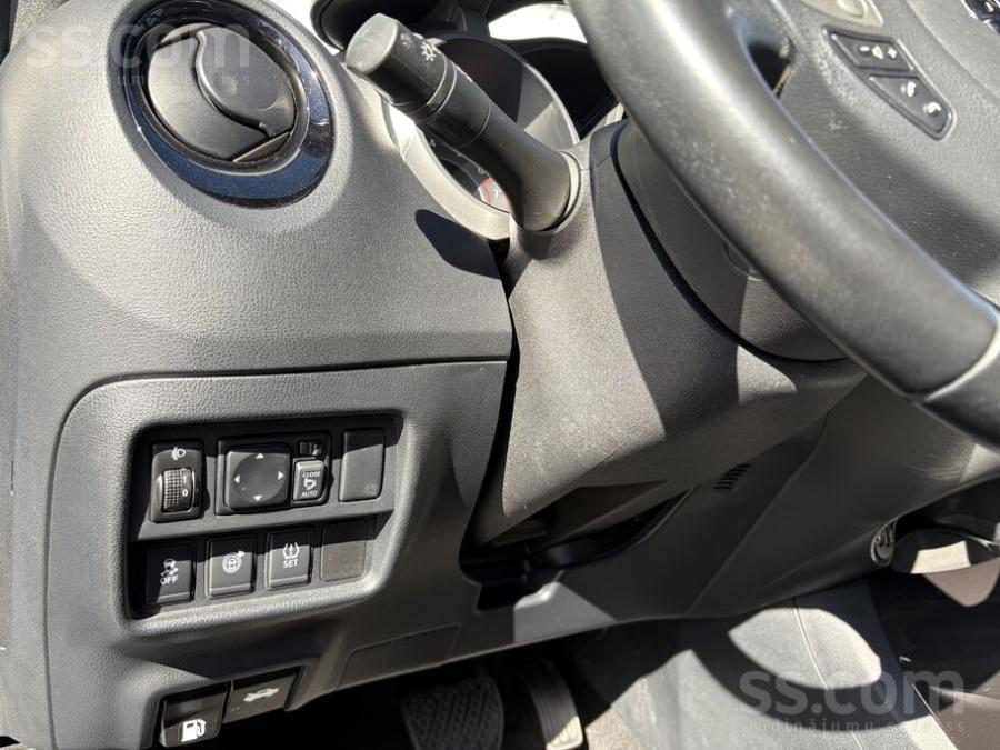 Zils Nissan Juke 2019 Rīga, ar dzinēja tilpumu 1.60 L un nobraukumu 54 tūkst. km par 9700 €, foto 22 vietnē AUTOMOTO.COM.LV