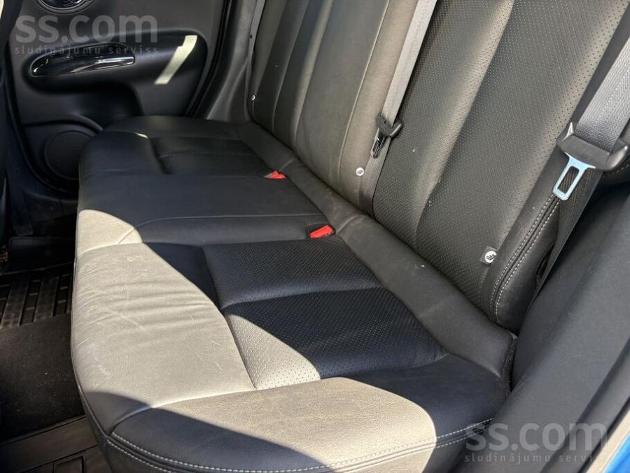 Zils Nissan Juke 2019 Rīga, ar dzinēja tilpumu 1.60 L un nobraukumu 54 tūkst. km par 9700 €, foto 24 vietnē AUTOMOTO.COM.LV