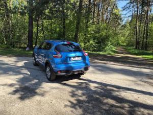 Blue Nissan Juke 2019 in Vilnius, with an engine capacity of 1.60 L and mileage of 102 thousand km for 10500 €, photo 5 on AUTOMOTO.COM.LV