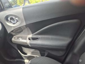 Blue Nissan Juke 2019 in Vilnius, with an engine capacity of 1.60 L and mileage of 102 thousand km for 10500 €, photo 9 on AUTOMOTO.COM.LV