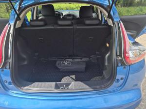 Blue Nissan Juke 2019 in Vilnius, with an engine capacity of 1.60 L and mileage of 102 thousand km for 10500 €, photo 12 on AUTOMOTO.COM.LV