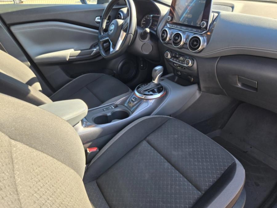 Zils Nissan Juke 2020 Rīga, ar dzinēja tilpumu 1.00 L un nobraukumu 78 tūkst. km par 13900 €, foto 21 vietnē AUTOMOTO.COM.LV