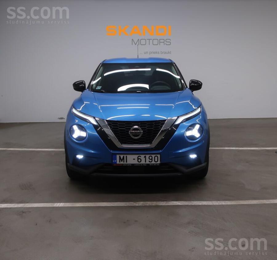 Blue Nissan Juke 2021 in Riga, with an engine capacity of 1.00 L and mileage of 61 thousand km for 14390 €, photo 2 on AUTOMOTO.COM.LV