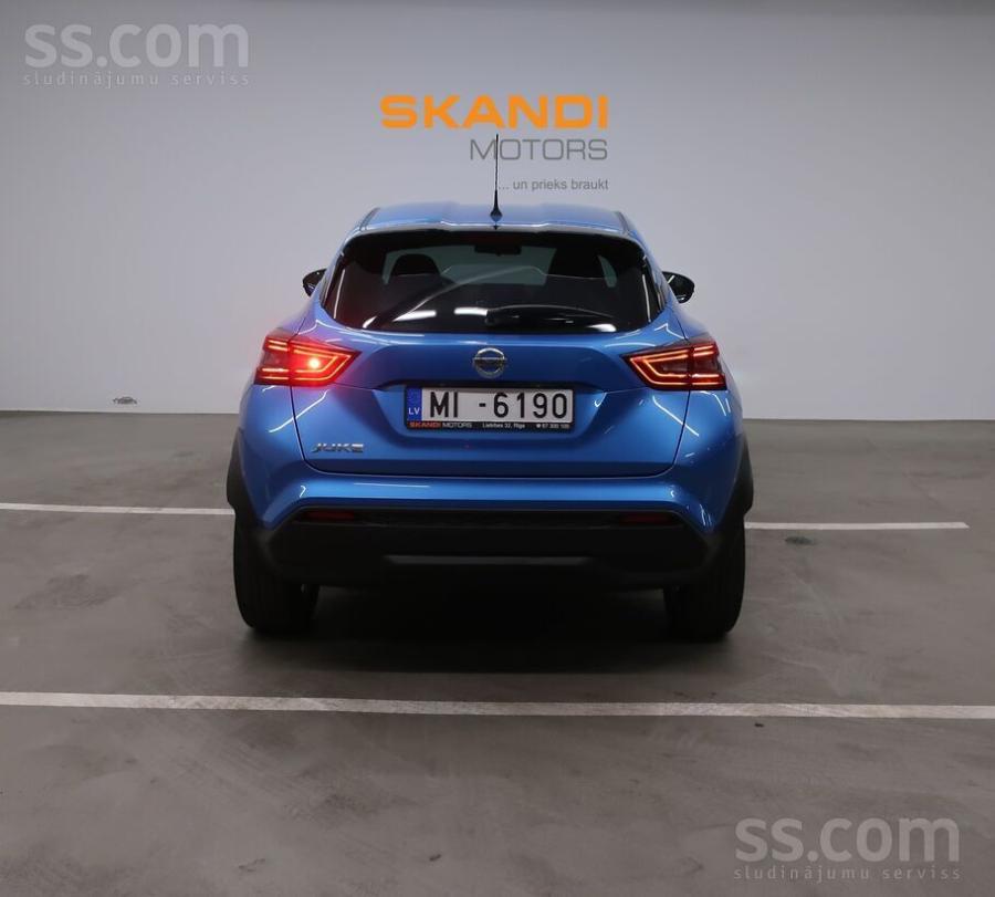 Blue Nissan Juke 2021 in Riga, with an engine capacity of 1.00 L and mileage of 61 thousand km for 14390 €, photo 5 on AUTOMOTO.COM.LV