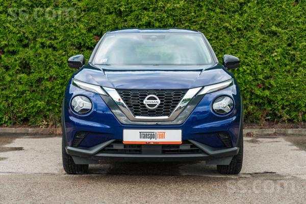 Blue Nissan Juke 2022 in Riga, with an engine capacity of 1.00 L and mileage of 31 thousand km for 13650 €, photo 2 on AUTOMOTO.COM.LV