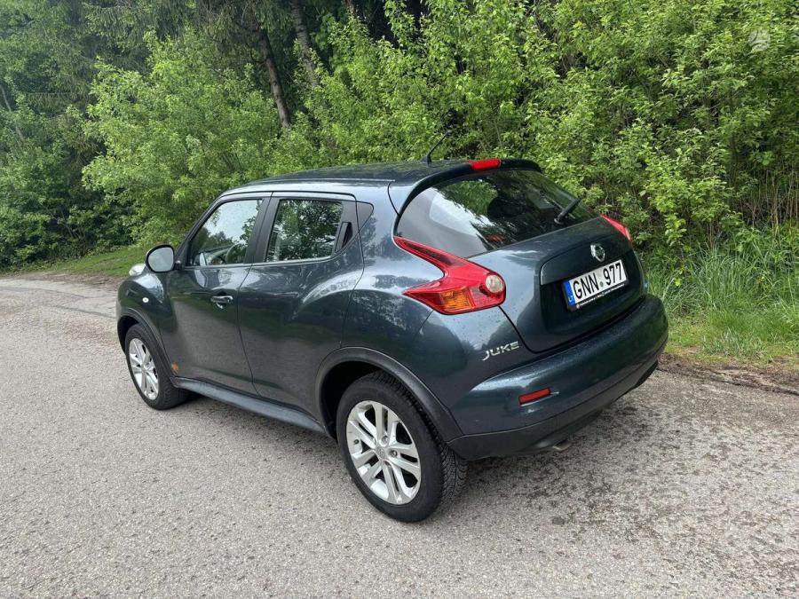 Blue Nissan Juke 2012 in Vilnius, with an engine capacity of 1.62 L and mileage of 142 thousand km for 4500 €, photo 4 on AUTOMOTO.COM.LV