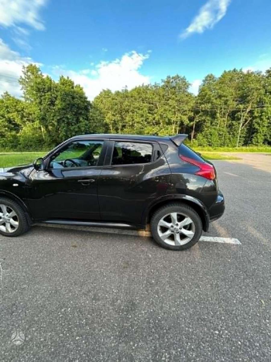 Коричневый Ниссан Жук 2011 в Вильнюс, объемом двигателя 1.62 л и пробегом 82 тыс. км за 5500 €, фото 1 на AUTOMOTO.COM.LV