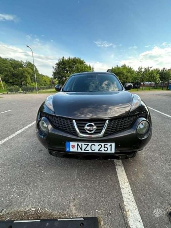 Brūns Nissan Juke 2011 Viļņa, ar dzinēja tilpumu 1.62 L un nobraukumu 82 tūkst. km par 5500 €, foto 2 vietnē AUTOMOTO.COM.LV