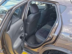 Brown Nissan Juke 2019 in Vilnius, with an engine capacity of 1.60 L and mileage of 33 thousand km for 11500 €, photo 9 on AUTOMOTO.COM.LV