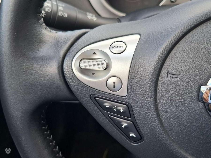 Brown Nissan Juke 2019 in Vilnius, with an engine capacity of 1.60 L and mileage of 33 thousand km for 11500 €, photo 19 on AUTOMOTO.COM.LV