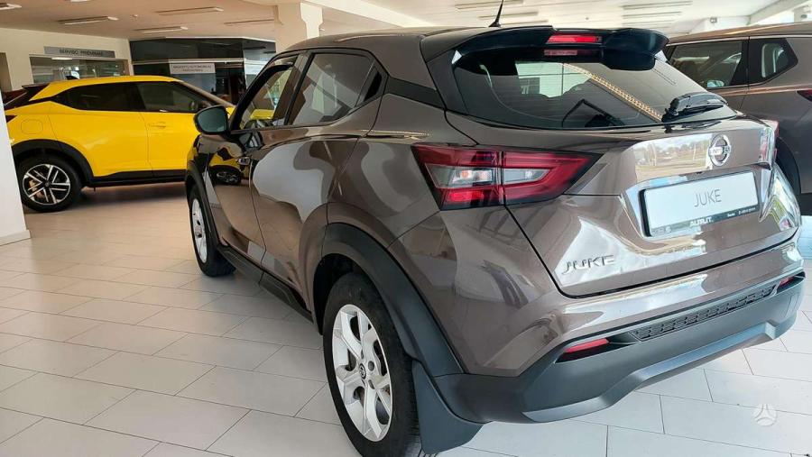 Brown Nissan Juke 2020 in Siauliai, with an engine capacity of 1.00 L and mileage of 44 thousand km for 14900 €, photo 7 on AUTOMOTO.COM.LV