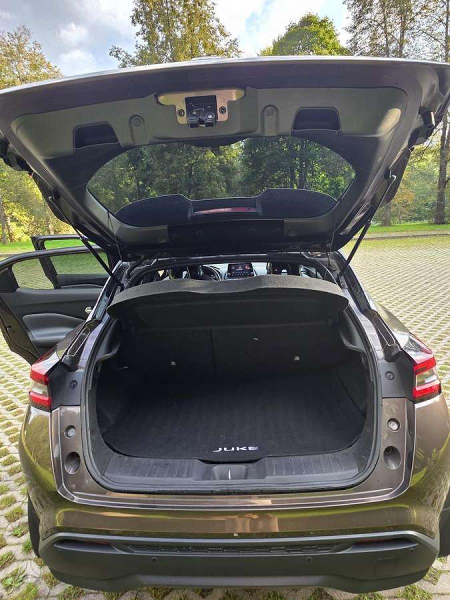 Brown Nissan Juke 2020 in Vilnius, with an engine capacity of 1.00 L and mileage of 84 thousand km for 14800 €, photo 12 on AUTOMOTO.COM.LV