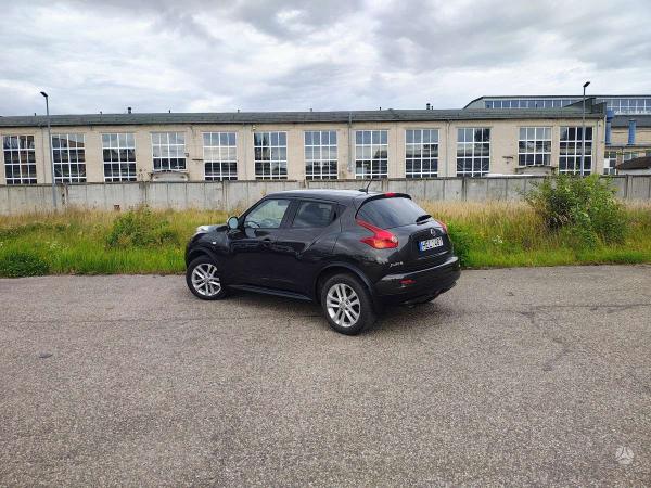 Nissan Juke 2012 Viļņa vietnē Brūns Nissan Juke 2012 Viļņa, ar dzinēja tilpumu 1.62 L un nobraukumu 133 tūkst. km par 4250 €, foto 5 vietnē AUTOMOTO.COM.LV
