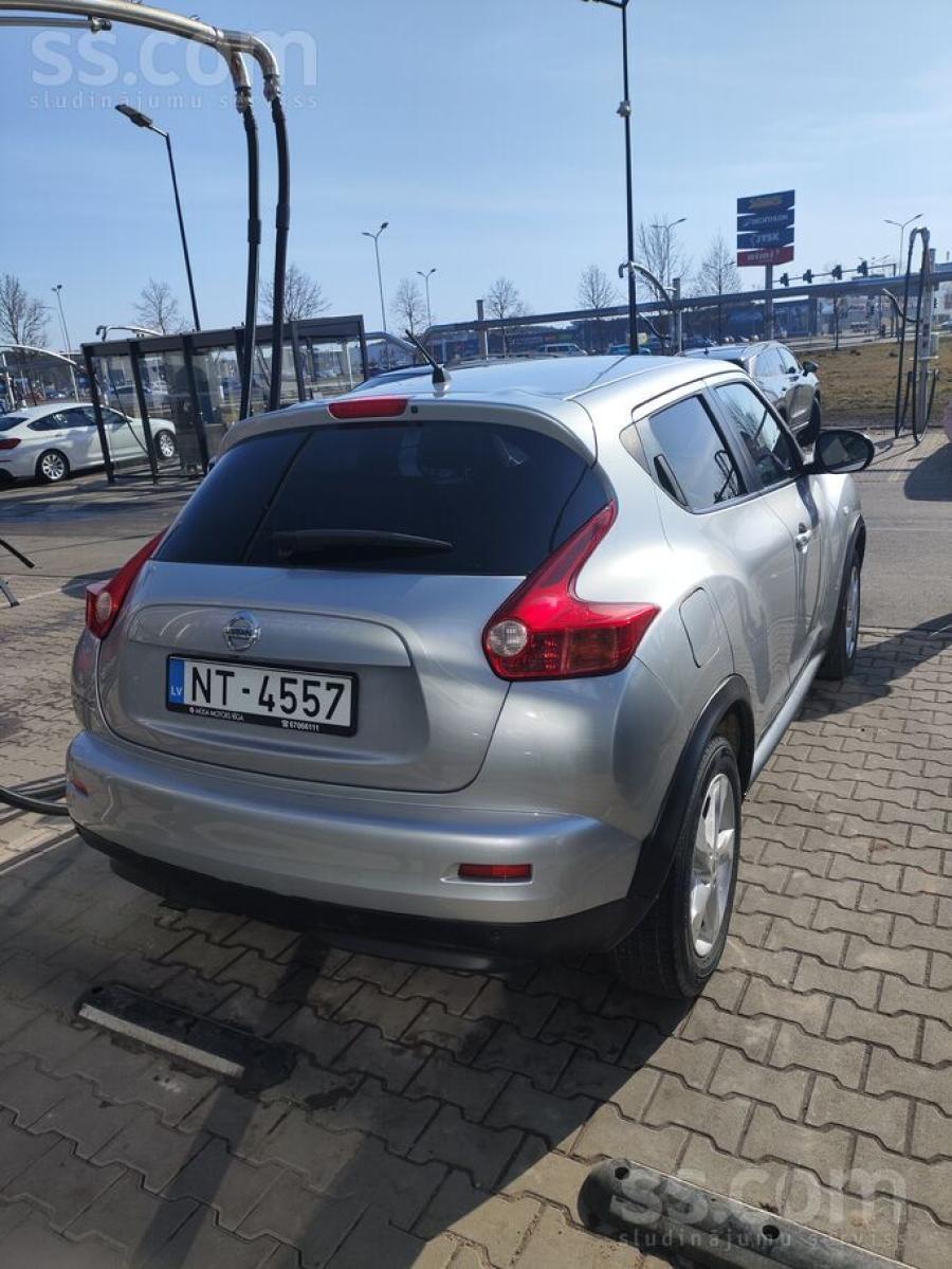 Nissan Juke 2011 Rīga, ar dzinēja tilpumu 1.60 L un nobraukumu 100 tūkst. km par 6500 €, foto 4 vietnē AUTOMOTO.COM.LV