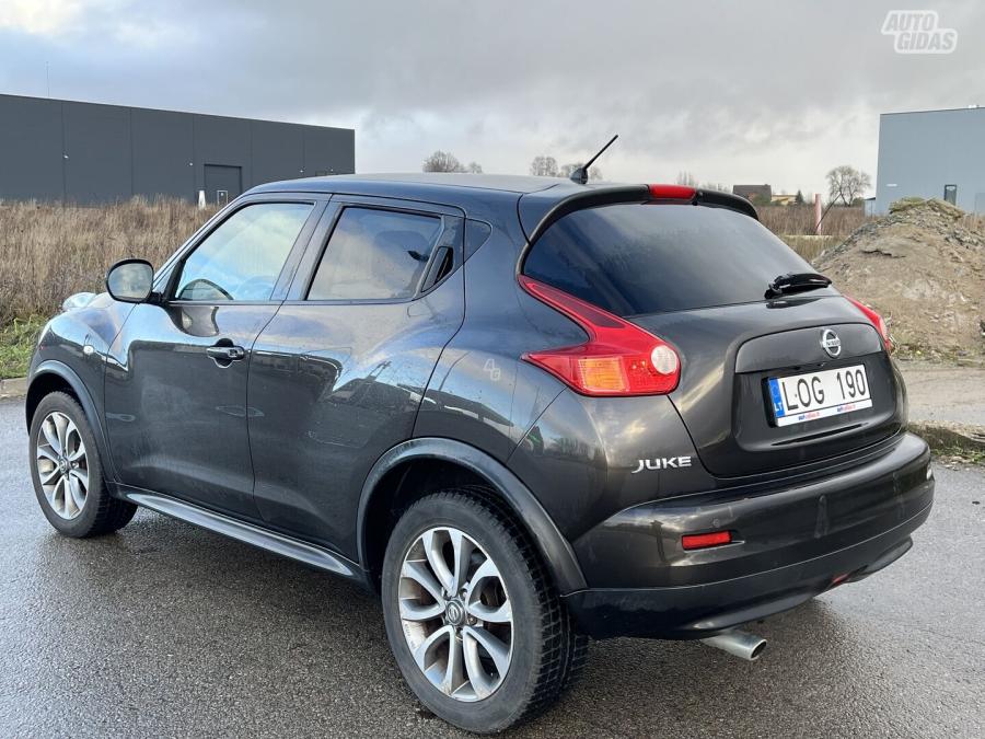 Nissan Juke 2012 in Klaipeda, with an engine capacity of 1.60 L and mileage of 126 thousand km for 3300 €, photo 9 on AUTOMOTO.COM.LV