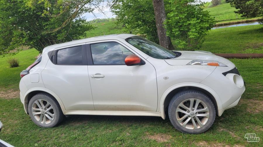 Nissan Juke 2012 in Utena, with an engine capacity of 1.60 L and mileage of 200 thousand km for 5000 €, photo 1 on AUTOMOTO.COM.LV