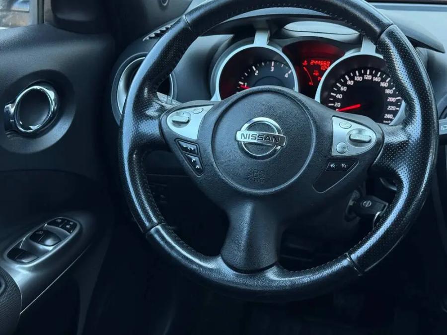 Nissan Juke 2012 in Riga, with an engine capacity of 1.50 L and mileage of 245 thousand km for 2980 €, photo 15 on AUTOMOTO.COM.LV