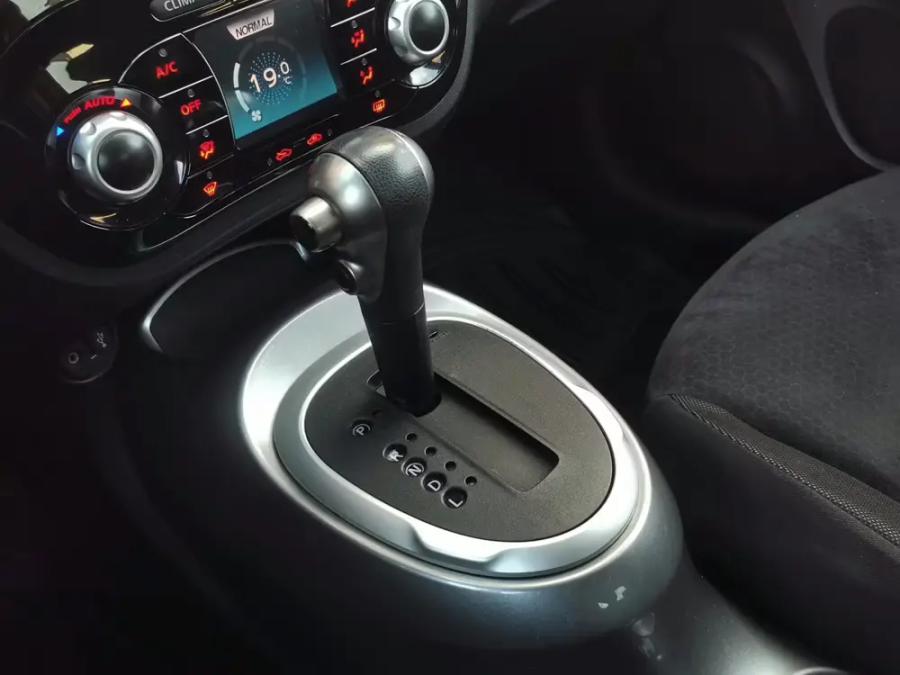 Nissan Juke 2014 in Riga, with an engine capacity of 1.60 L and mileage of 117 thousand km for 5590 €, photo 13 on AUTOMOTO.COM.LV