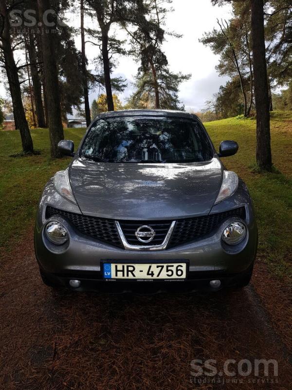Grey Nissan Juke 2011 in Riga, with an engine capacity of 1.60 L and mileage of 180 thousand km for 6500 €, photo 3 on AUTOMOTO.COM.LV