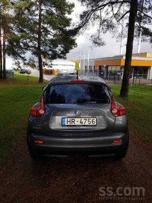 Grey Nissan Juke 2011 in Riga, with an engine capacity of 1.60 L and mileage of 180 thousand km for 6500 €, photo 7 on AUTOMOTO.COM.LV