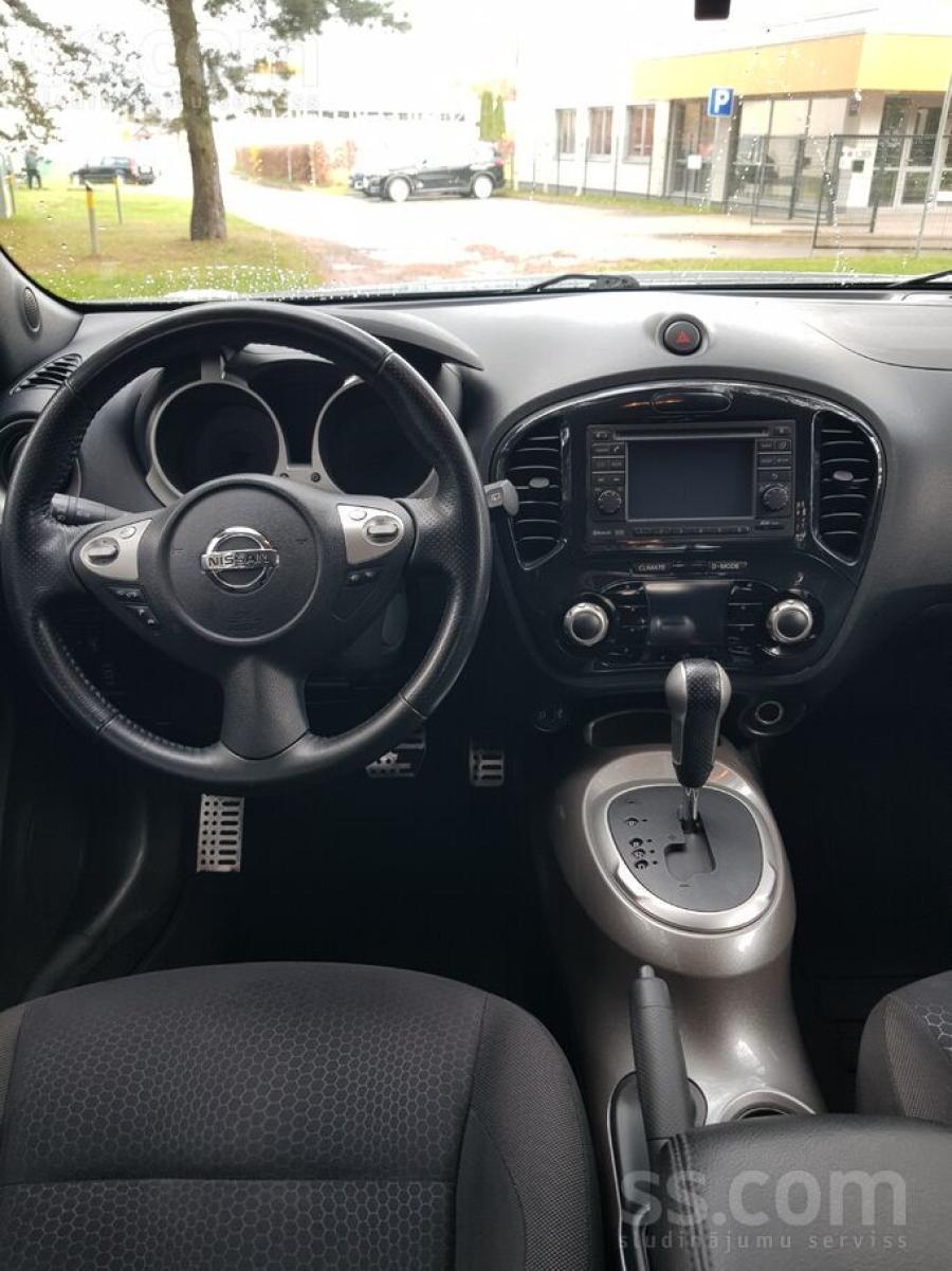Grey Nissan Juke 2011 in Riga, with an engine capacity of 1.60 L and mileage of 180 thousand km for 6500 €, photo 19 on AUTOMOTO.COM.LV