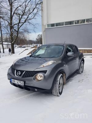 Grey Nissan Juke 2011 in Riga, with an engine capacity of 1.60 L and mileage of 180 thousand km for 6400 €, photo 8 on AUTOMOTO.COM.LV