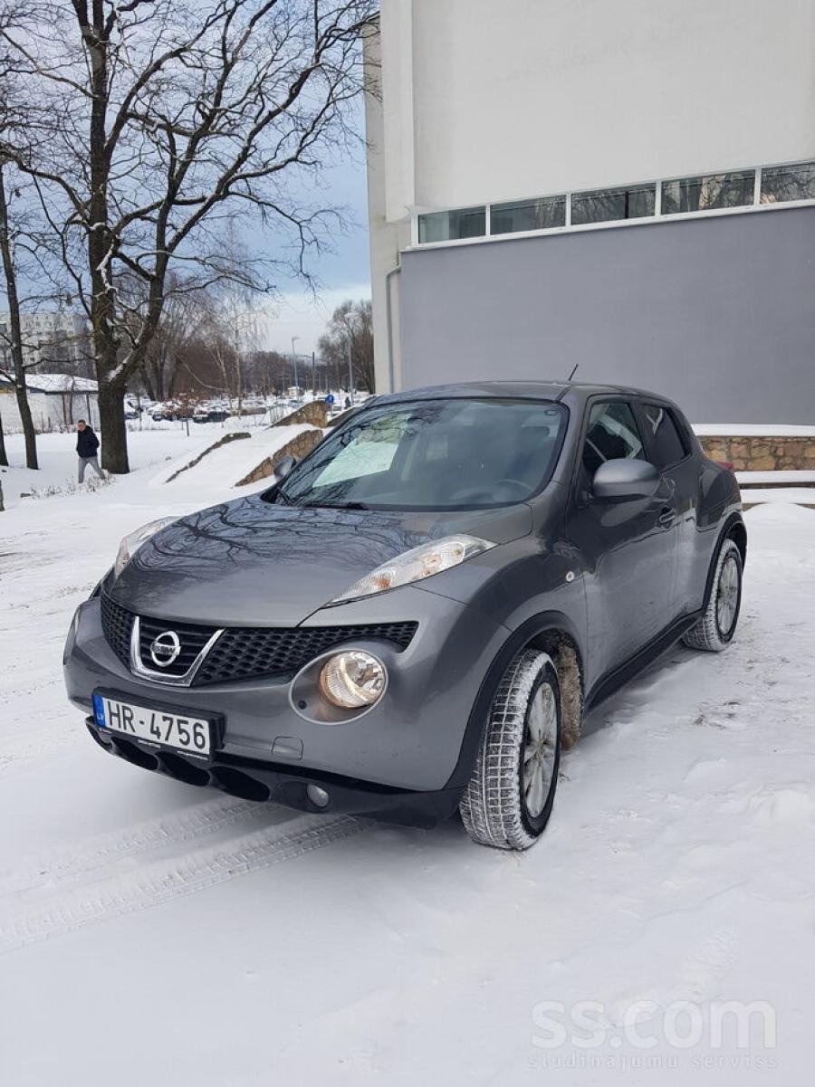 Grey Nissan Juke 2011 in Riga, with an engine capacity of 1.60 L and mileage of 180 thousand km for 6400 €, photo 8 on AUTOMOTO.COM.LV