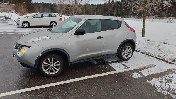Grey Nissan Juke 2011 in Vilnius, with an engine capacity of 1.60 L and mileage of 201 thousand km for 4950 €, photo 1 on AUTOMOTO.COM.LV