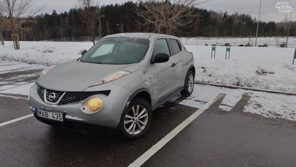 Grey Nissan Juke 2011 in Vilnius, with an engine capacity of 1.60 L and mileage of 201 thousand km for 4950 €, photo 2 on AUTOMOTO.COM.LV