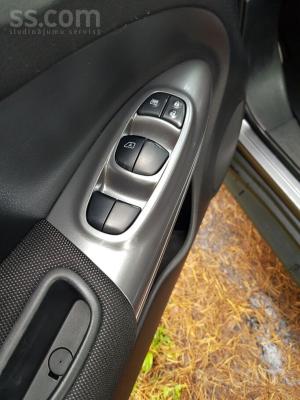 Pelēks Nissan Juke 2011 Rīga, ar dzinēja tilpumu 1.60 L un nobraukumu 179 tūkst. km par 6300 €, foto 21 vietnē AUTOMOTO.COM.LV