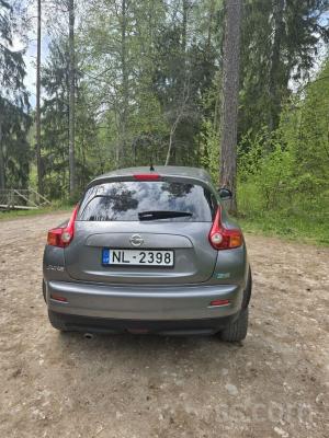 Pelēks Nissan Juke 2011 Cēsis, ar dzinēja tilpumu 1.50 L un nobraukumu 259 tūkst. km par 3990 €, foto 4 vietnē AUTOMOTO.COM.LV