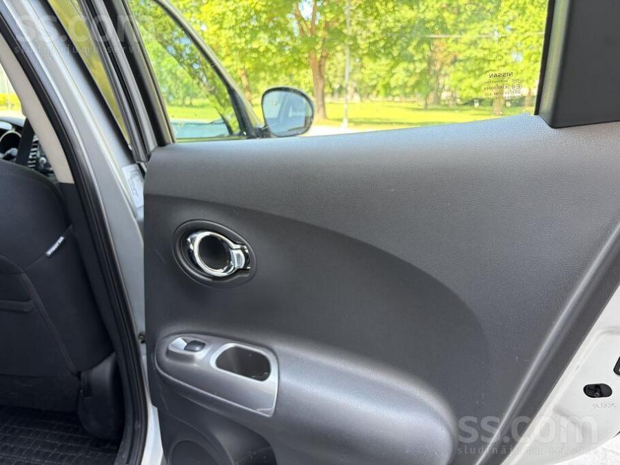 Pelēks Nissan Juke 2011 Jelgava, ar dzinēja tilpumu 1.60 L un nobraukumu 226 tūkst. km par 3950 €, foto 9 vietnē AUTOMOTO.COM.LV