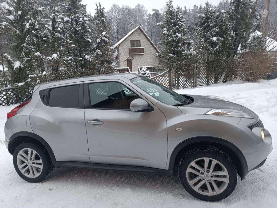 Pelēks Nissan Juke 2012 Kauņa, ar dzinēja tilpumu 1.46 L un nobraukumu 260 tūkst. km par 2850 €, foto 3 vietnē AUTOMOTO.COM.LV