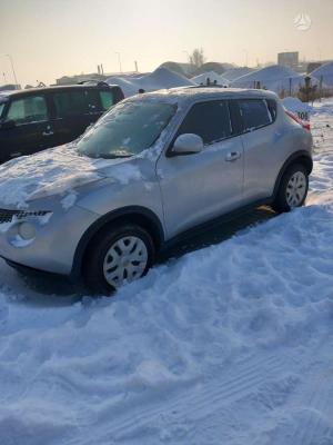 Grey Nissan Juke 2012 in Taurage, with an engine capacity of 1.60 L and mileage of 150 thousand km for 2350 €, photo 2 on AUTOMOTO.COM.LV