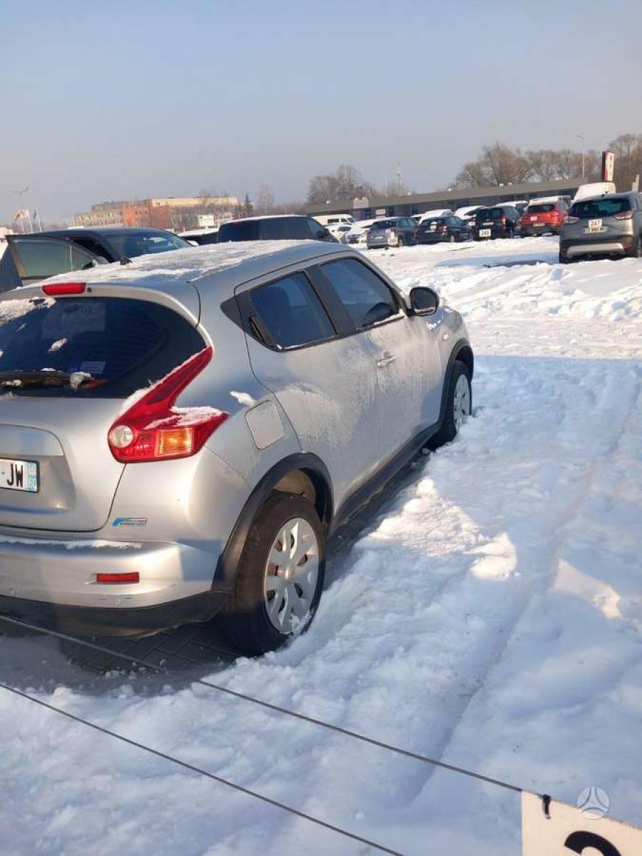 Grey Nissan Juke 2012 in Taurage, with an engine capacity of 1.60 L and mileage of 150 thousand km for 2350 €, photo 6 on AUTOMOTO.COM.LV