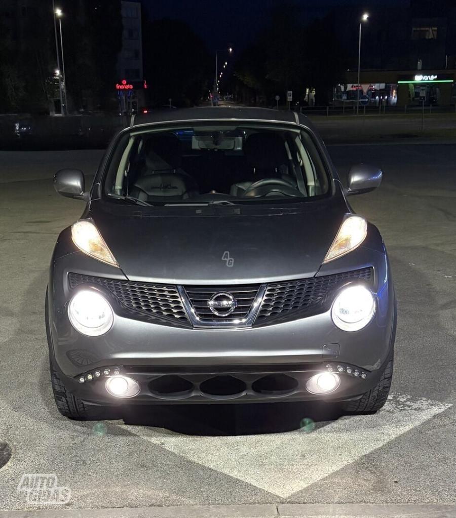 Grey Nissan Juke 2012 in Klaipeda, with an engine capacity of 1.60 L and mileage of 214 thousand km for 4500 €, photo 7 on AUTOMOTO.COM.LV
