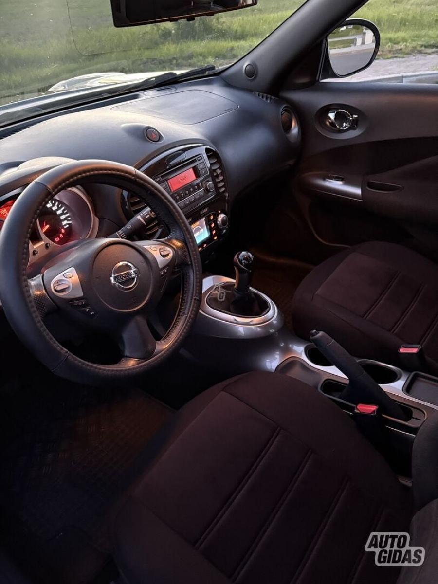 Grey Nissan Juke 2012 in Klaipeda, with an engine capacity of 1.60 L and mileage of 214 thousand km for 4500 €, photo 8 on AUTOMOTO.COM.LV