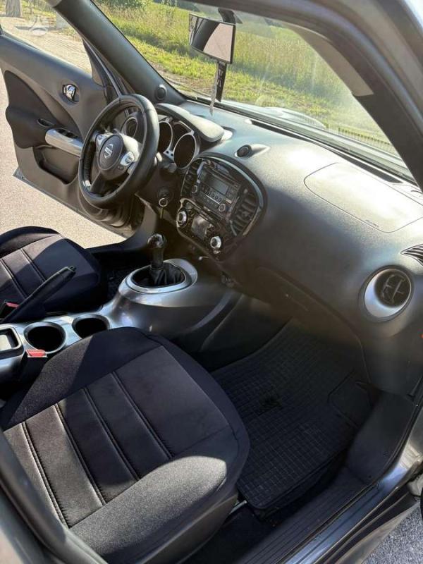 Pelēks Nissan Juke 2012 Klaipėda, ar dzinēja tilpumu 1.60 L un nobraukumu 214 tūkst. km par 4500 €, foto 4 vietnē AUTOMOTO.COM.LV
