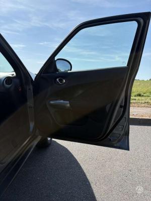 Pelēks Nissan Juke 2012 Klaipėda, ar dzinēja tilpumu 1.60 L un nobraukumu 214 tūkst. km par 4500 €, foto 7 vietnē AUTOMOTO.COM.LV