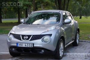 Grey Nissan Juke 2012 in Riga, with an engine capacity of 1.60 L and mileage of 257 thousand km for 4500 €, photo 4 on AUTOMOTO.COM.LV